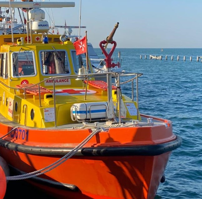 Alpha Charlie attrezzata per recuperare naufraghi - Nicola O. Falconi